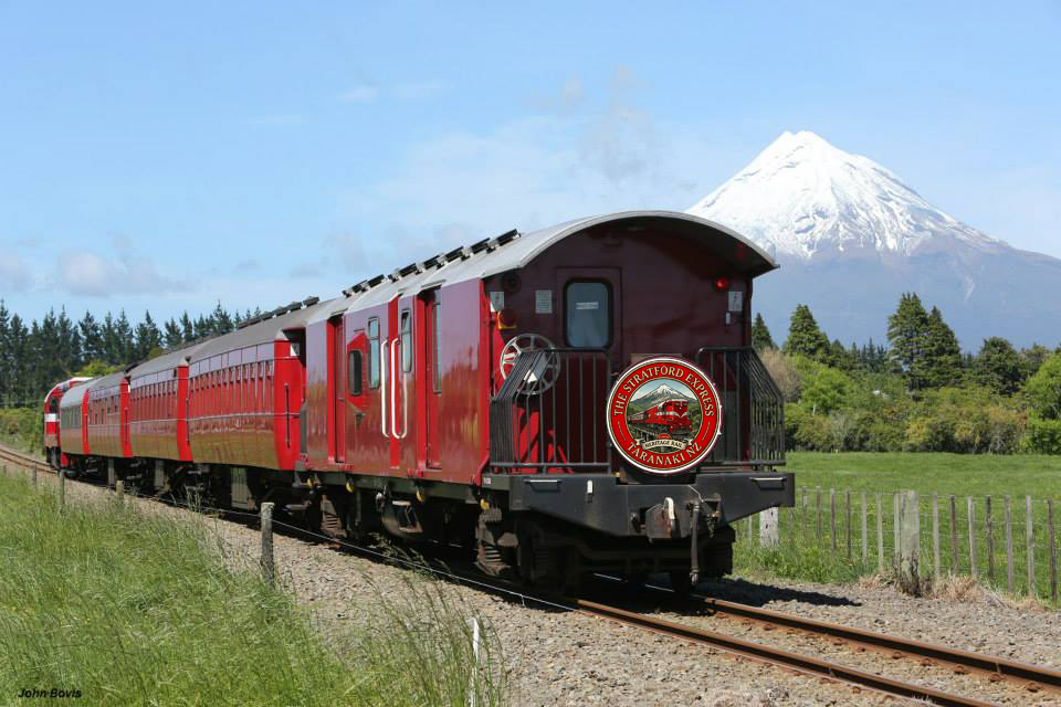 “The Stratford Express” returns to Taranaki rails for one day only ...